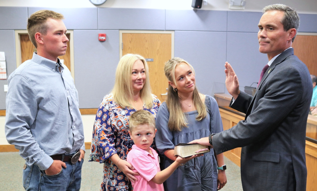 Shane Fox – oath of office